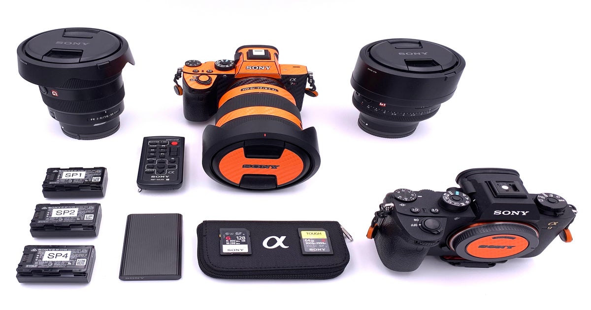 Last-Minute Holiday Gifts For The Sony Photographer In Your Life | Sony ...