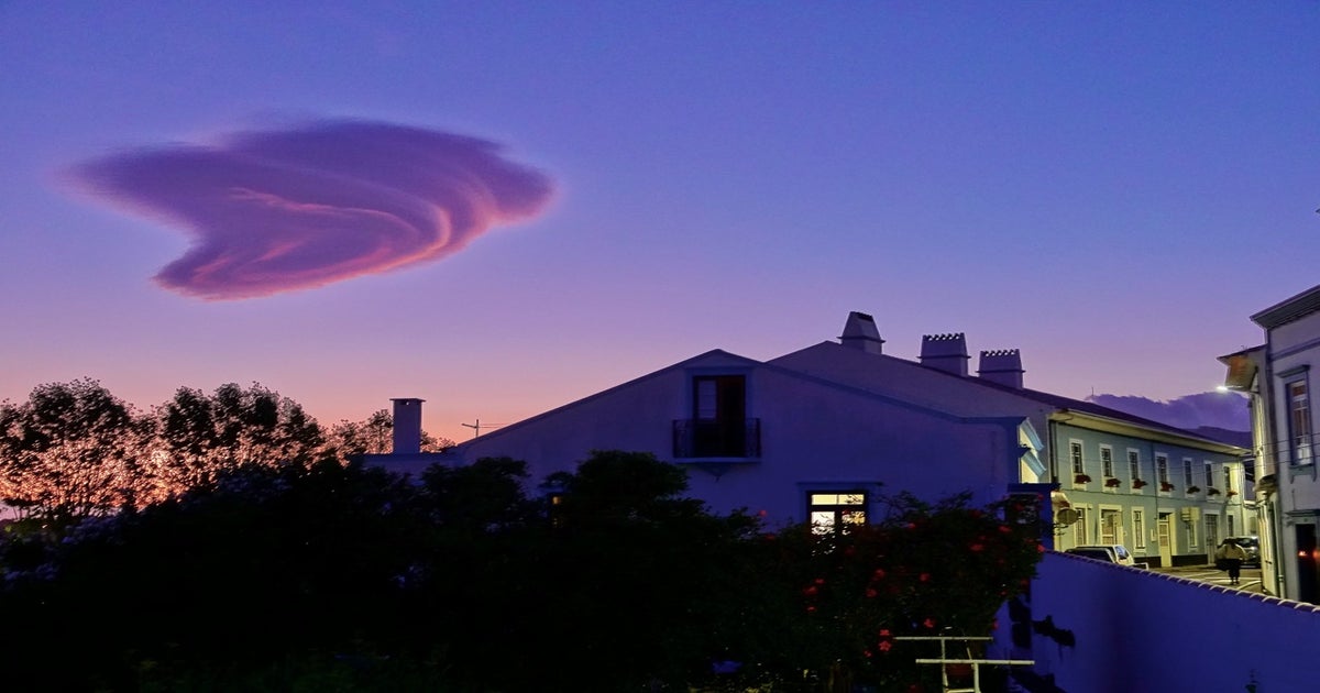 A Race Against Light: See How These Photographers Make The Most Of Blue ...