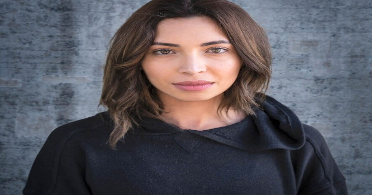 How To Change The Background In A Portrait (Part 2 of 2) | Sony | Alpha ...